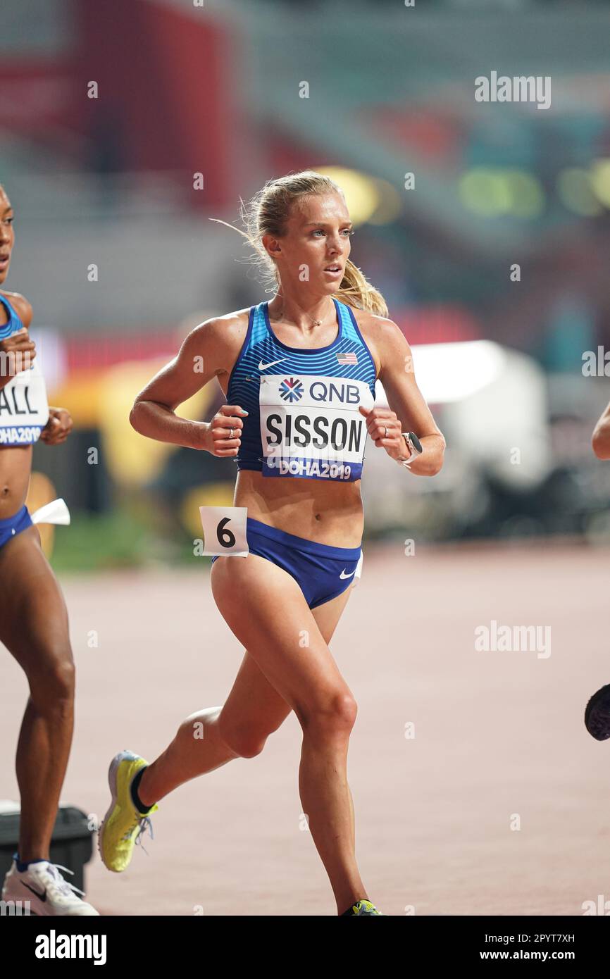 Emily Sisson running the 10.000 m at the 2019 World Athletics ...