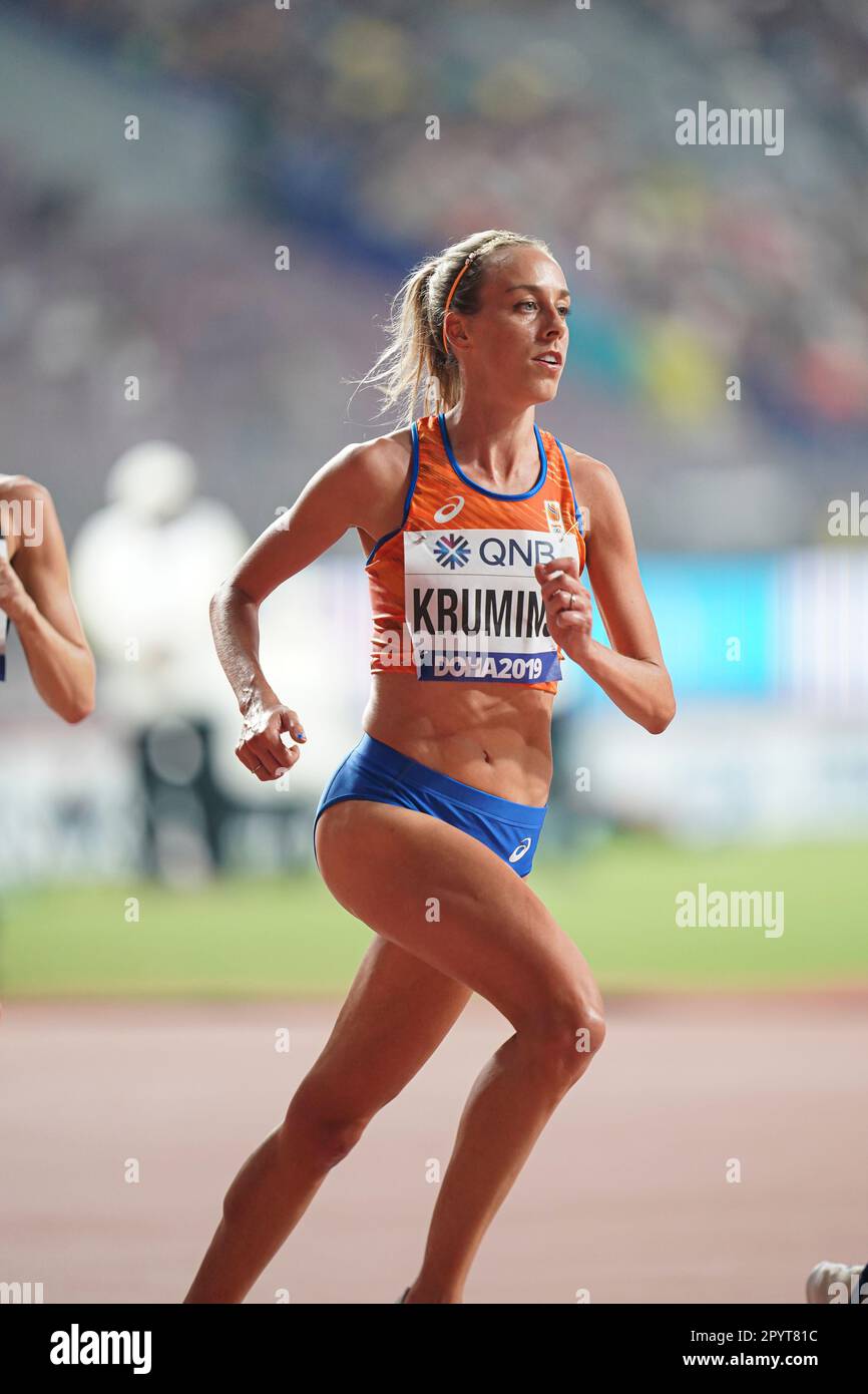 Susan Krumins running the 10.000 m at the 2019 World Athletics ...