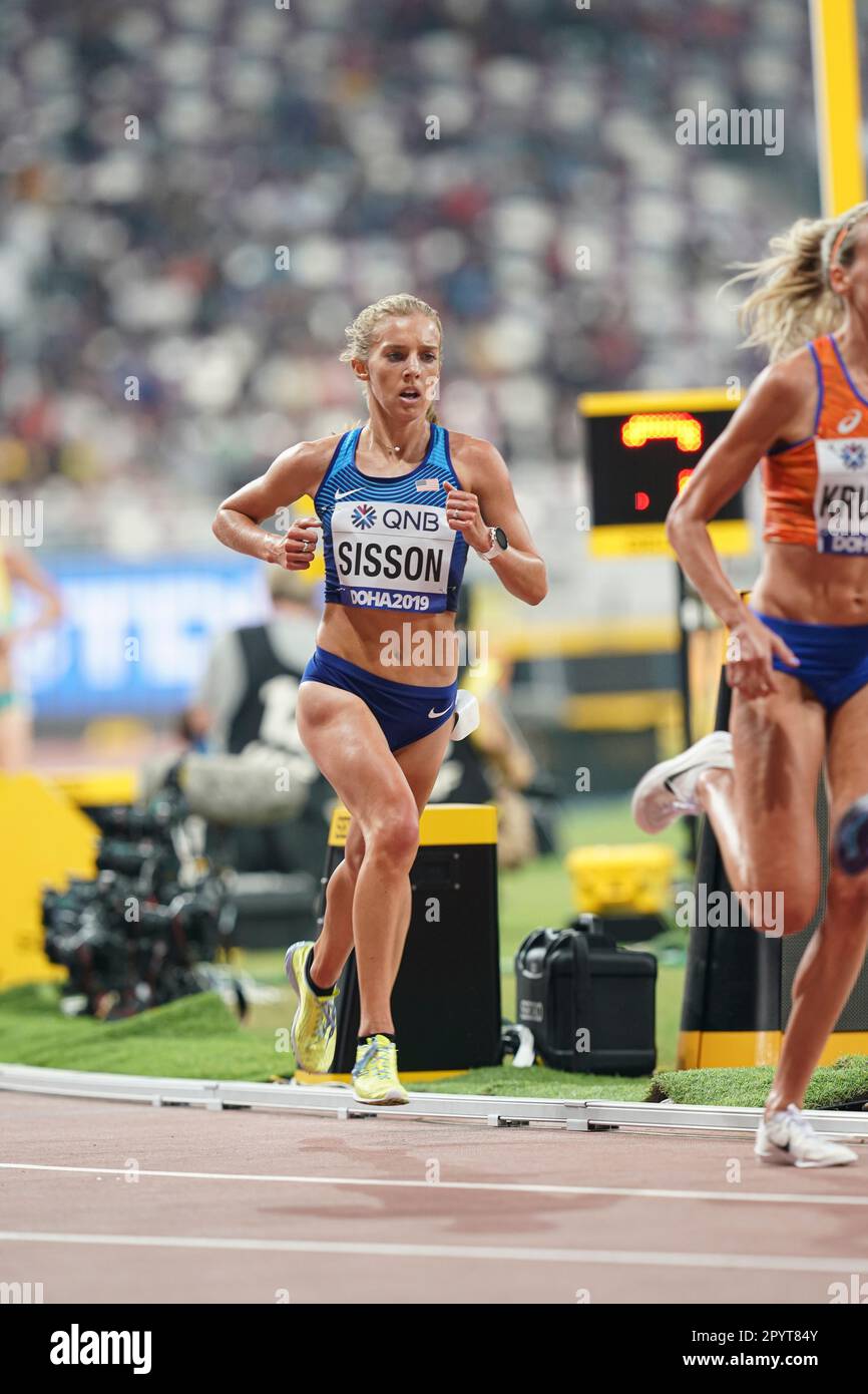 Emily Sisson running the 10.000 m at the 2019 World Athletics ...