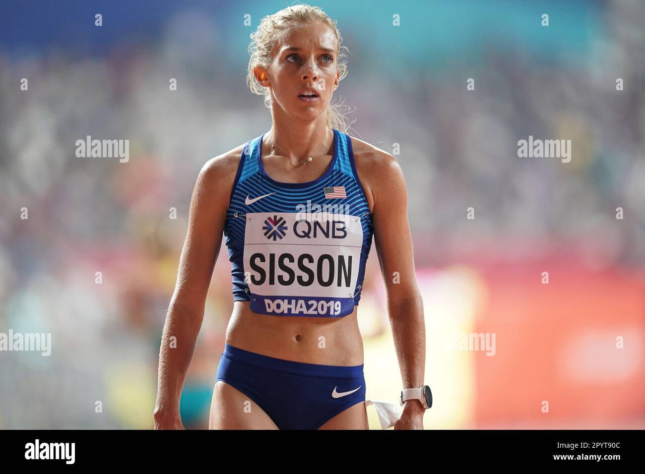 Emily Sisson running the 10.000 m at the 2019 World Athletics ...