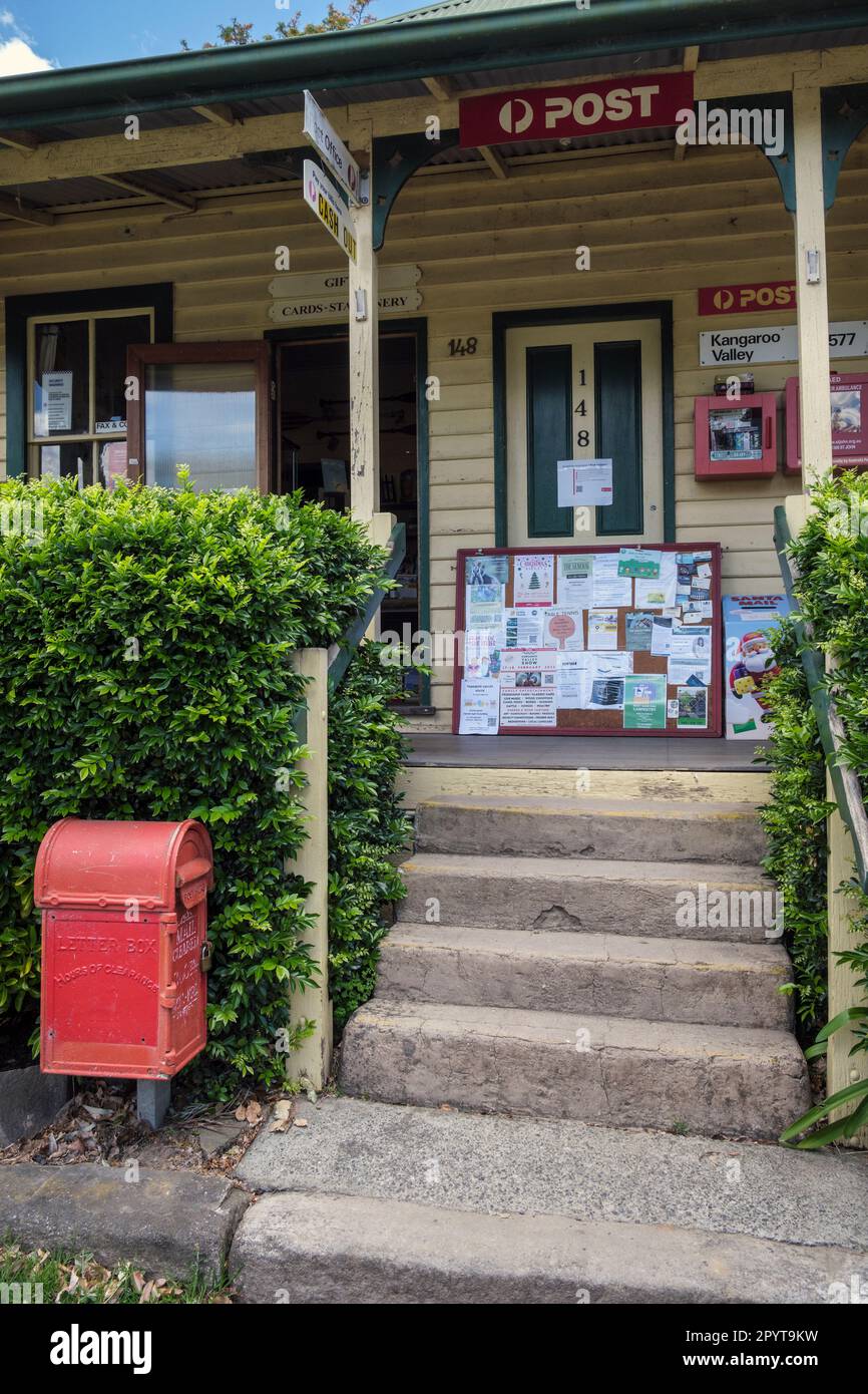 Australian post red post box hi-res stock photography and images - Alamy