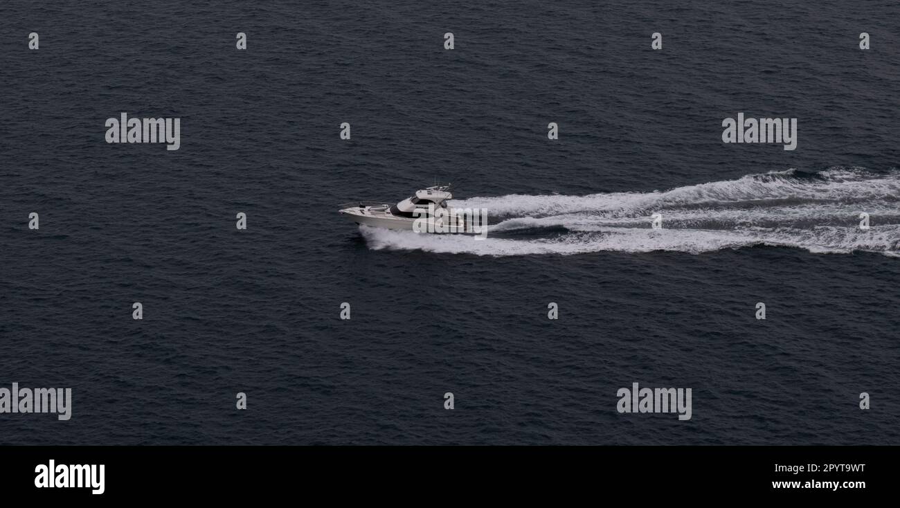 Cruising the ocean hi-res stock photography and images - Alamy