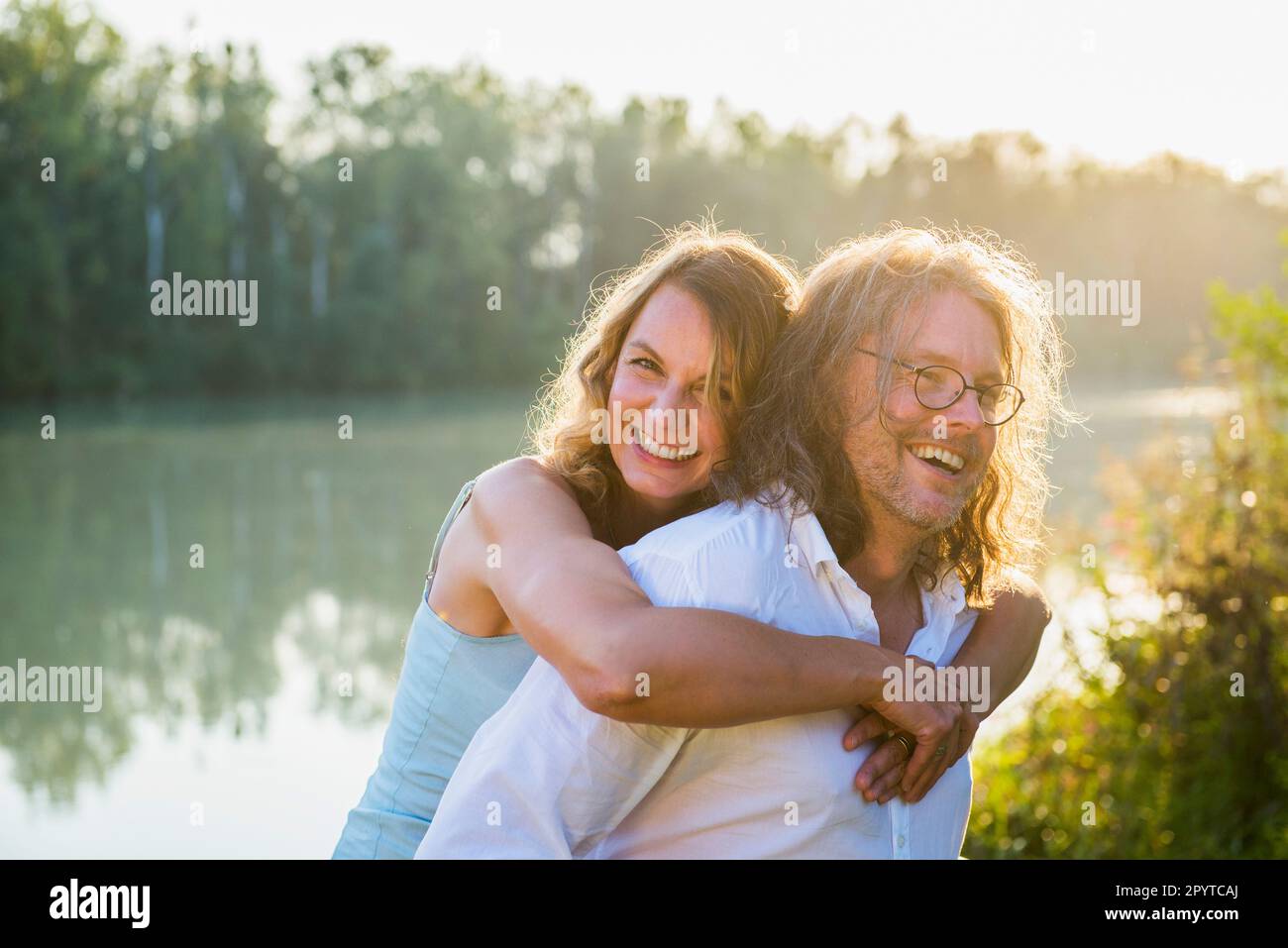 Picnic piggyback hi-res stock photography and images - Alamy