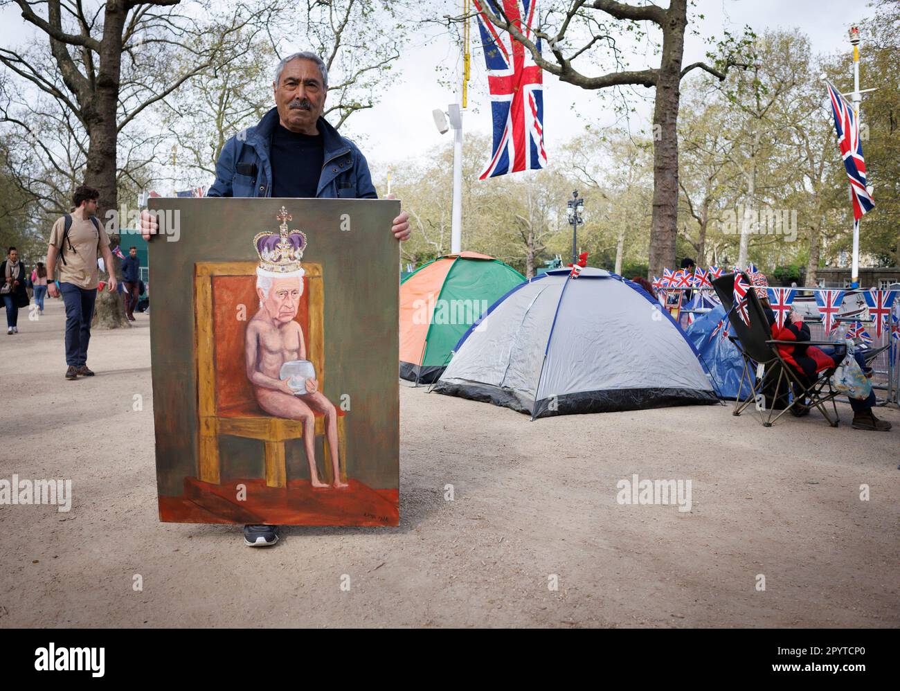 London, UK. 05th May, 2023. Political satire artist KAYA MAR carries a ...
