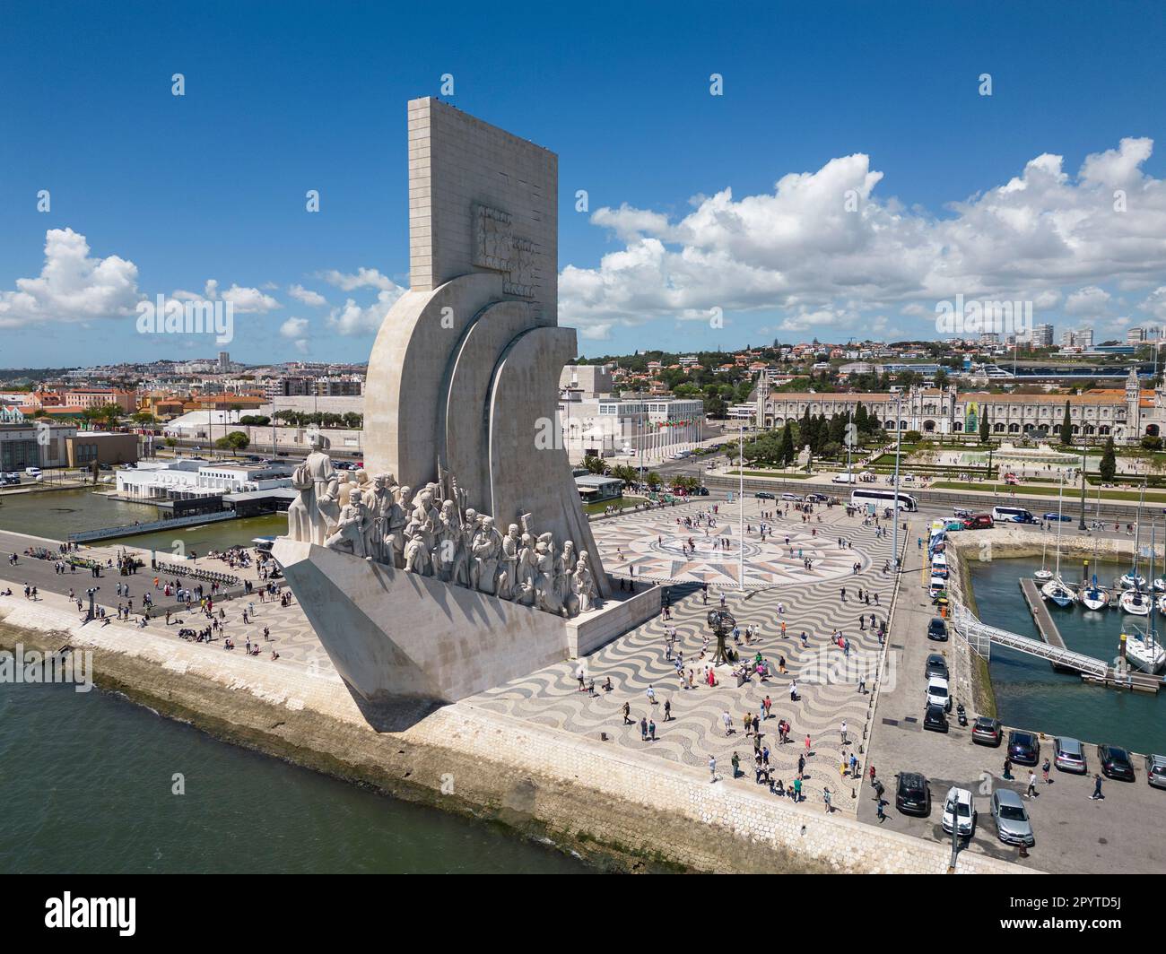 Beautiful view to PadrÃ£o dos Descobrimentos monument by Tejo River ...
