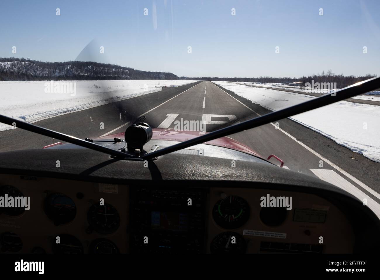 Fairbanks alaska airport hi-res stock photography and images - Alamy