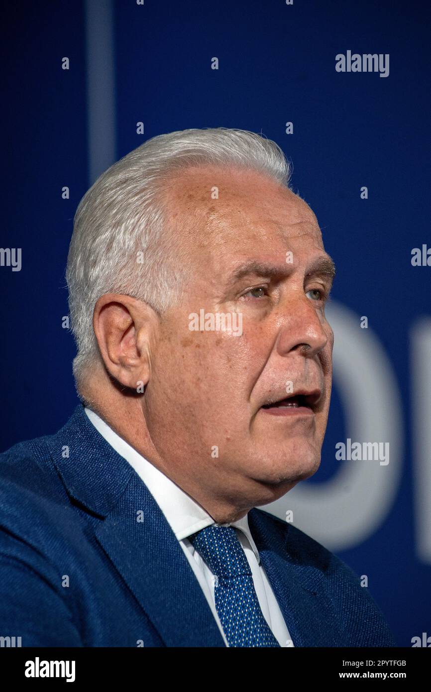 Region governor hi-res stock photography and images - Alamy
