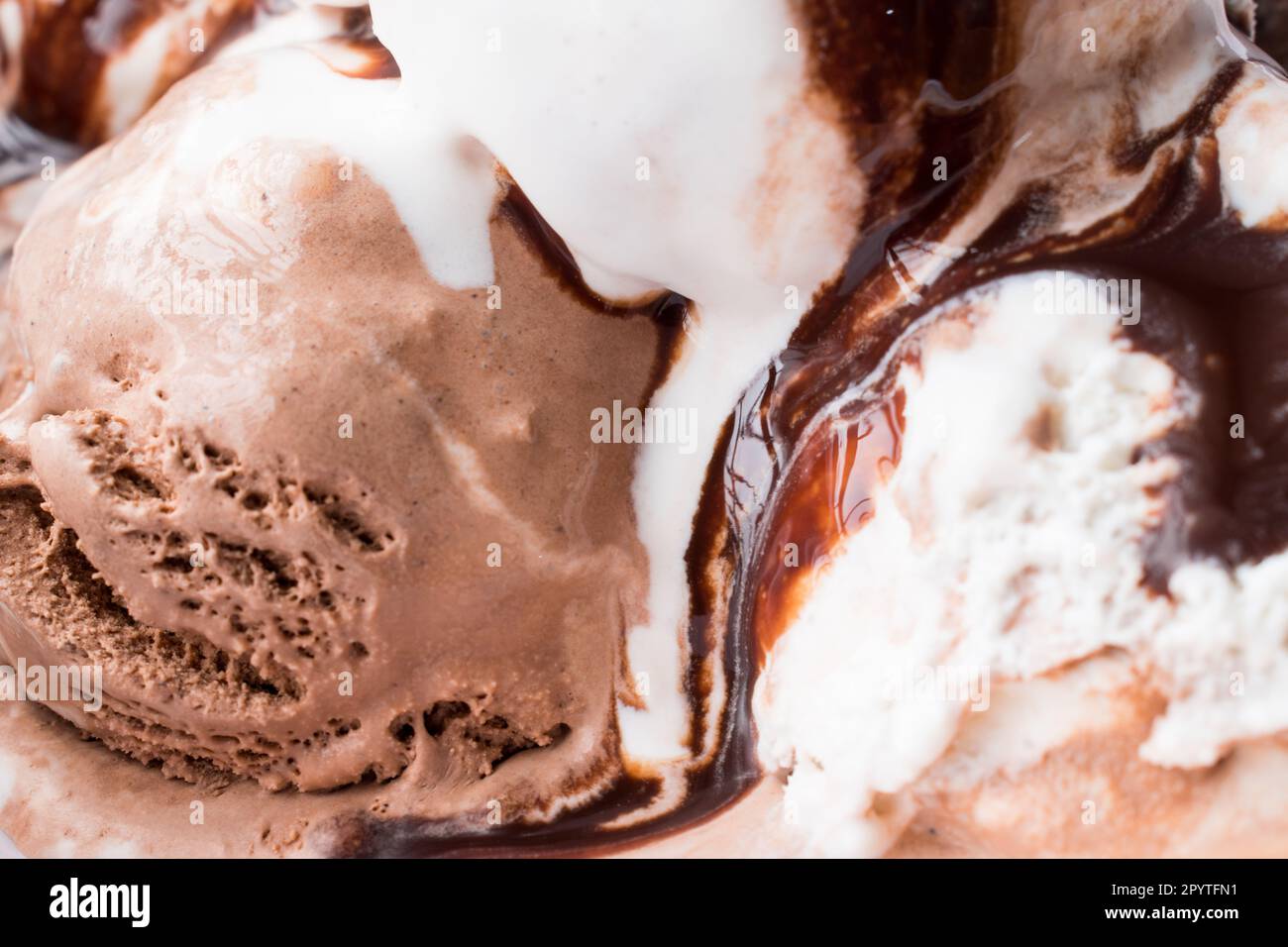 Falling ice cream hi-res stock photography and images - Alamy