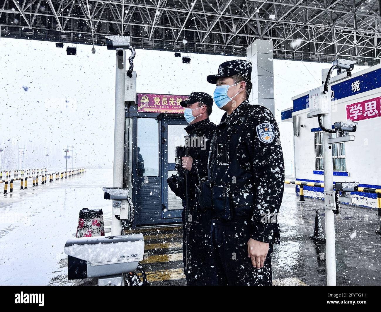 ALTAY, CHINA - MAY 4, 2023 - Police officers are on duty at a border ...