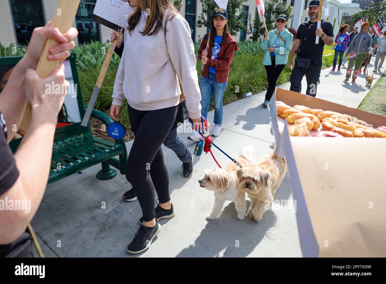 Hollywood, California, USA. 4th May, 2023. Donuts being offered to ...