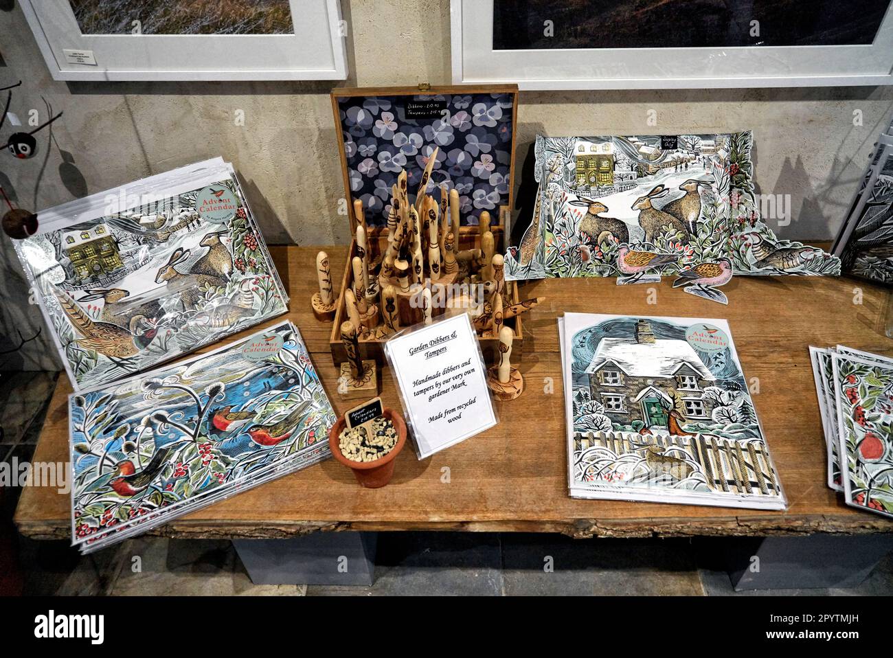 Painting and illustrations of wildlife and rural scenes at Whichford ...