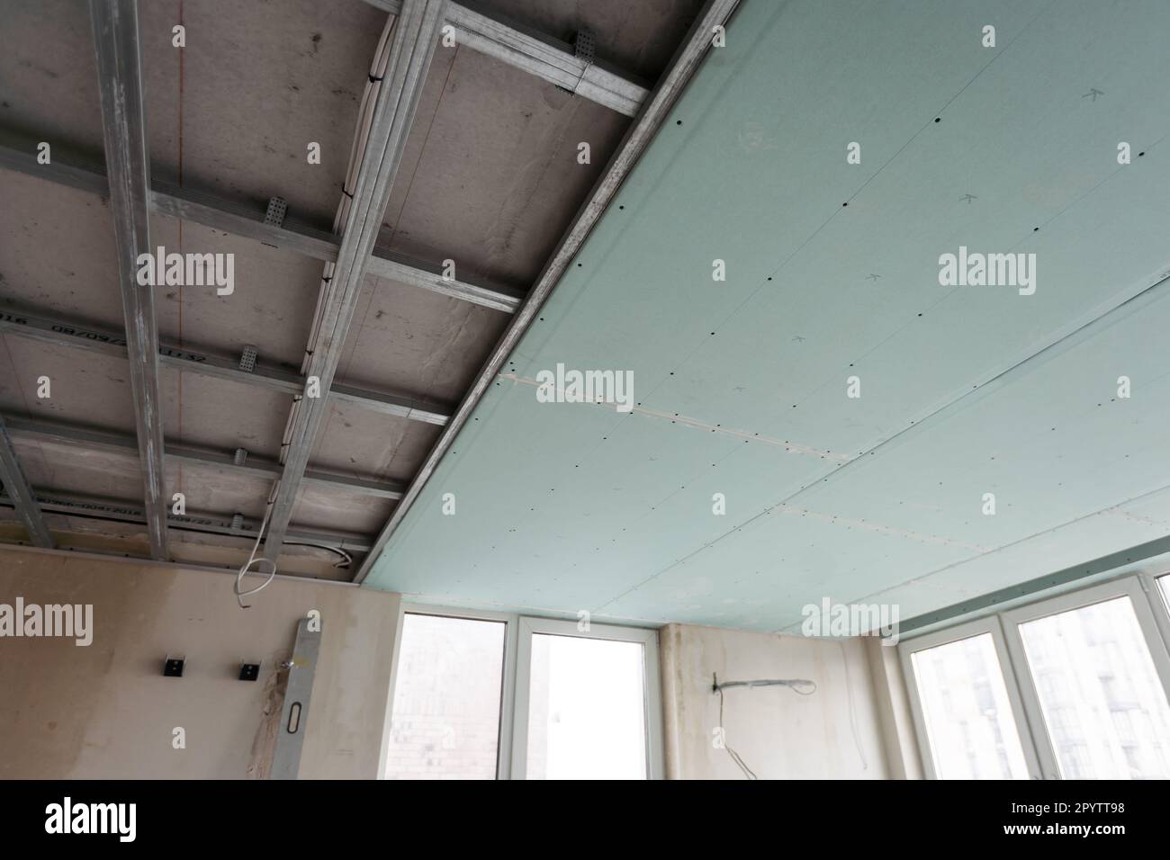 Ceiling installation with expert technicians In the room that is in the ...