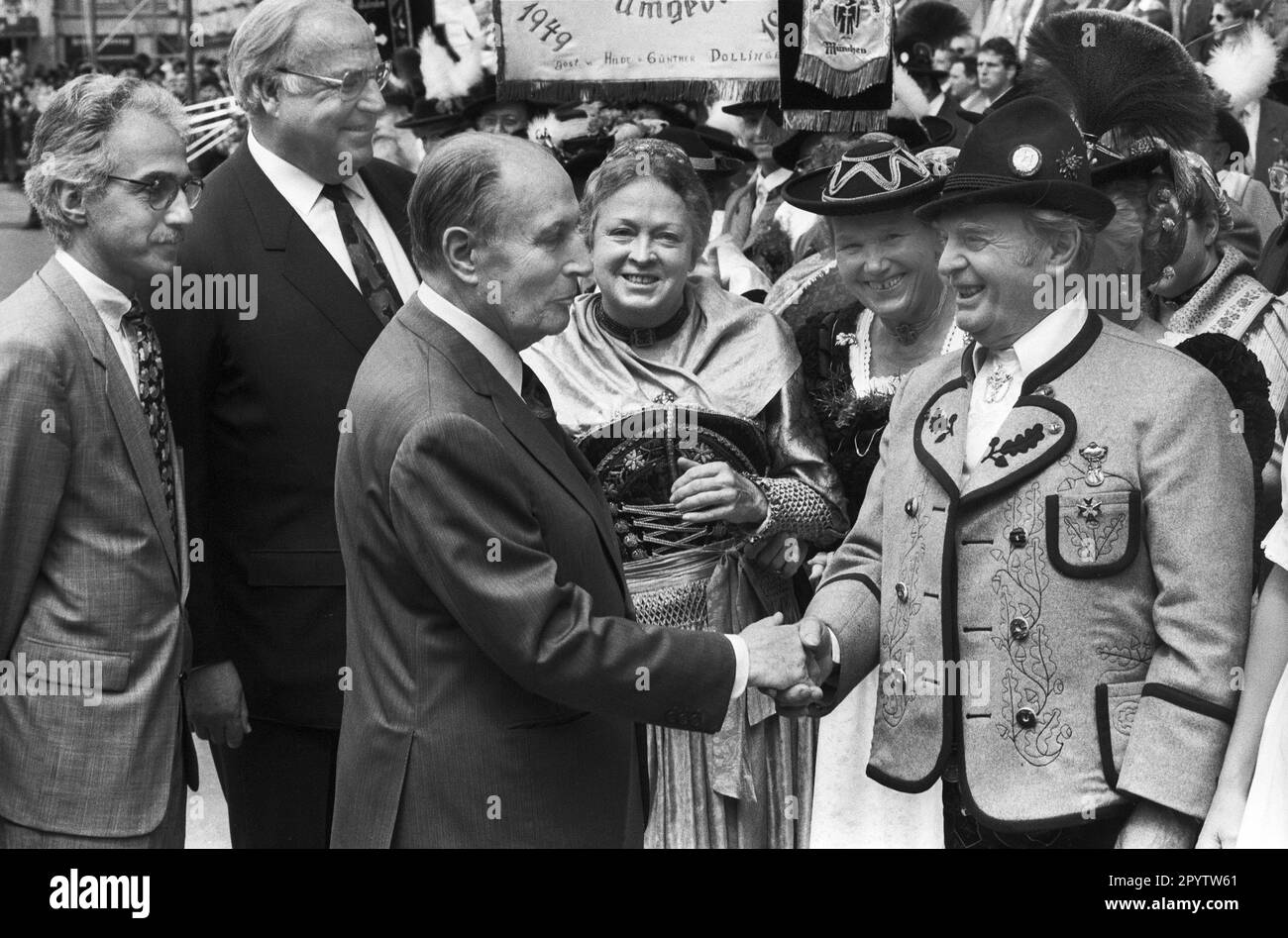 Germany, Munich, 05/07/1992 Archive: 35-07-21 World Economic Summit ...