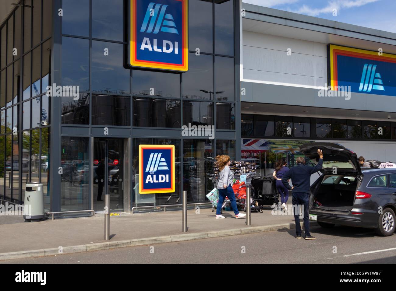 Aldi store, ashford, kent, uk Stock Photo - Alamy
