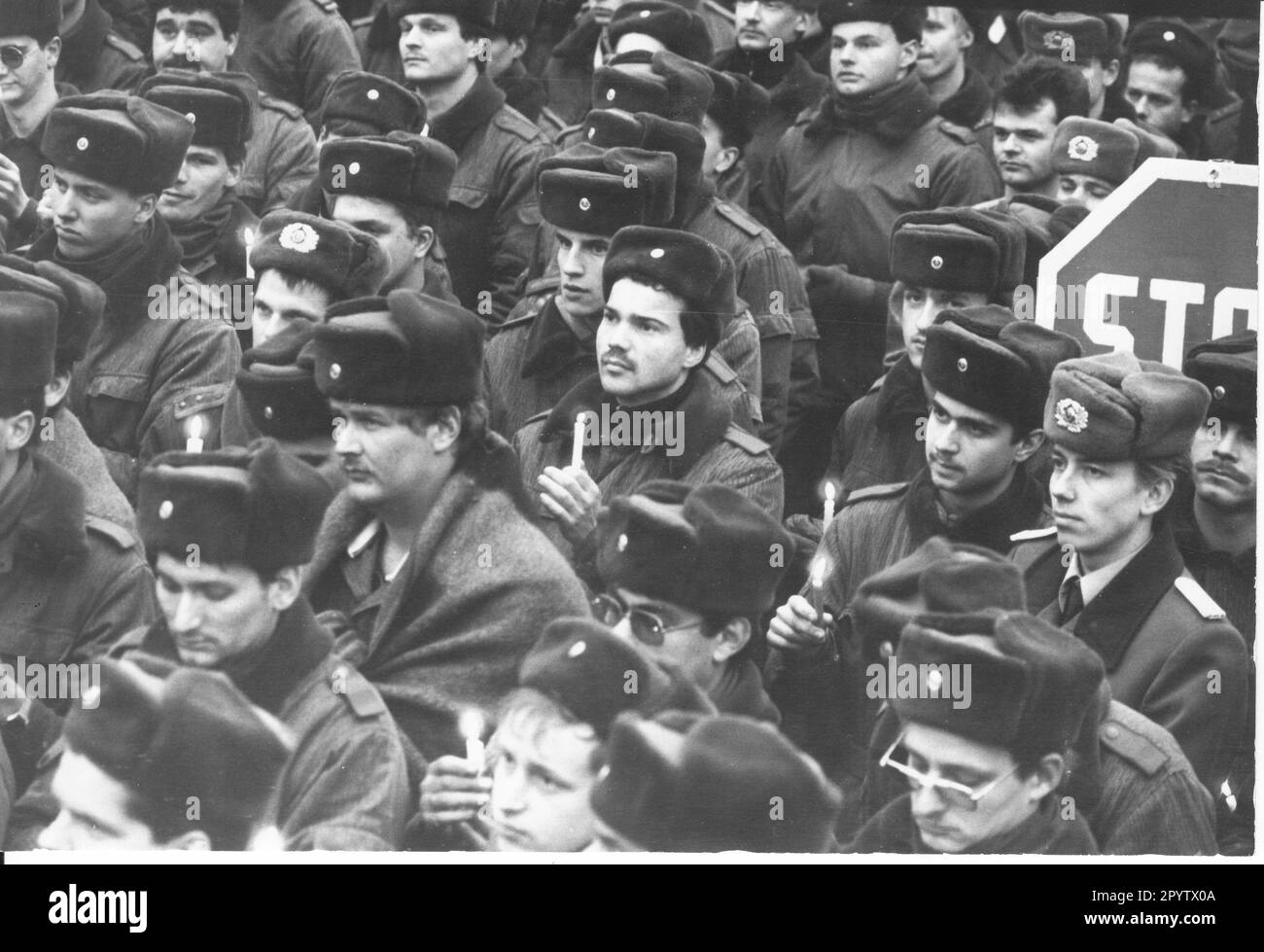 Soldier demo in Beelitz. NVA soldiers demonstrate against their ...