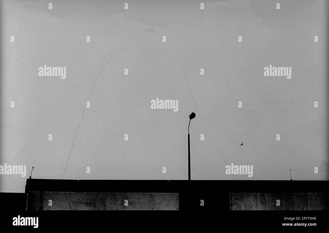 GDR, Berlin, 19.11.1989, border crossing at Potsdamer Platz, the wall ...