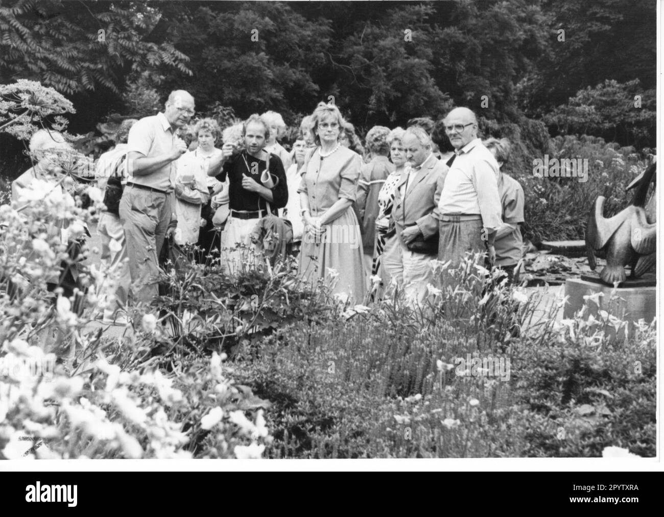 Flower Festival on Friendship Island. Jörg Näthe (2nd from left) as ...