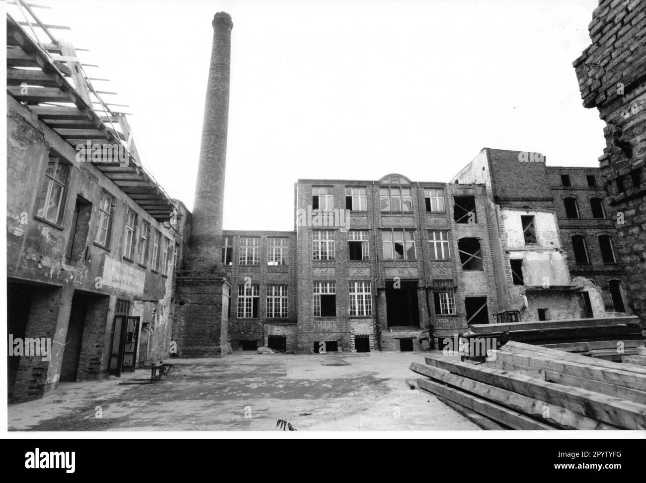 "The old soap factory on the inner courtyard of Brandenburger Straße 5 ...