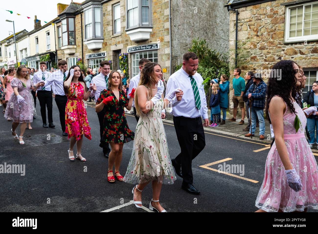 Helston floral dance hi-res stock photography and images - Alamy