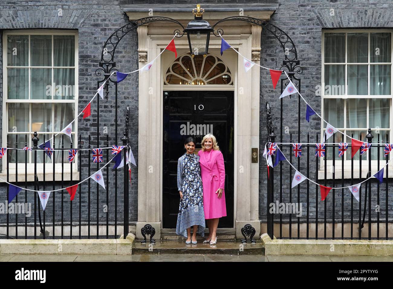 Akshata Murty greets the First Lady of the United States, Dr Jill Biden ...