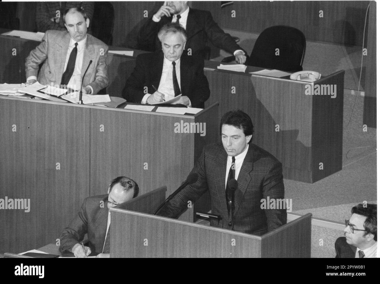 Potsdam politics meeting on 12.12.1990 with Peter-Michael Diestel ...