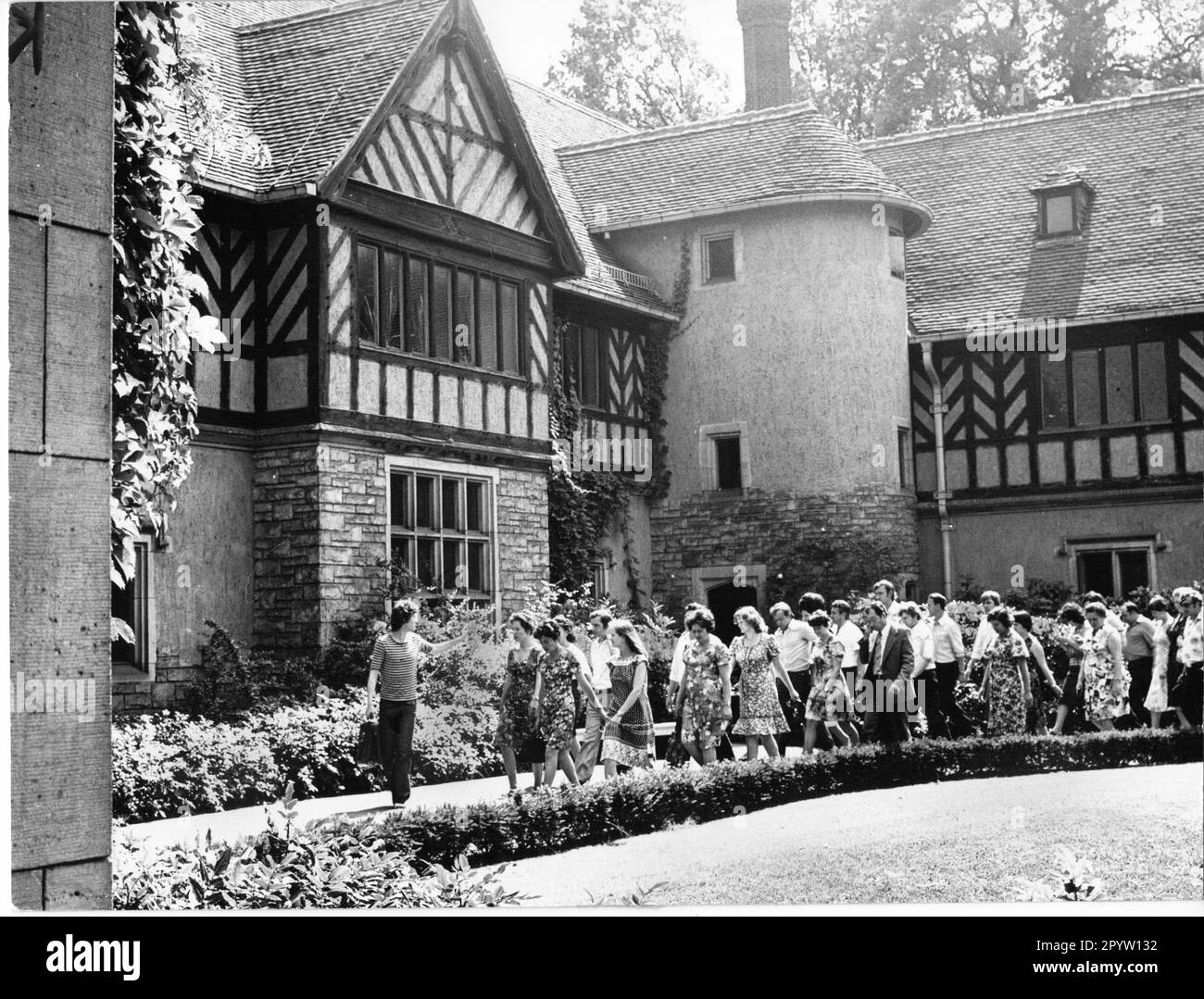 In the castle Cecilienhof(in the new garden) took place 1945 the ...