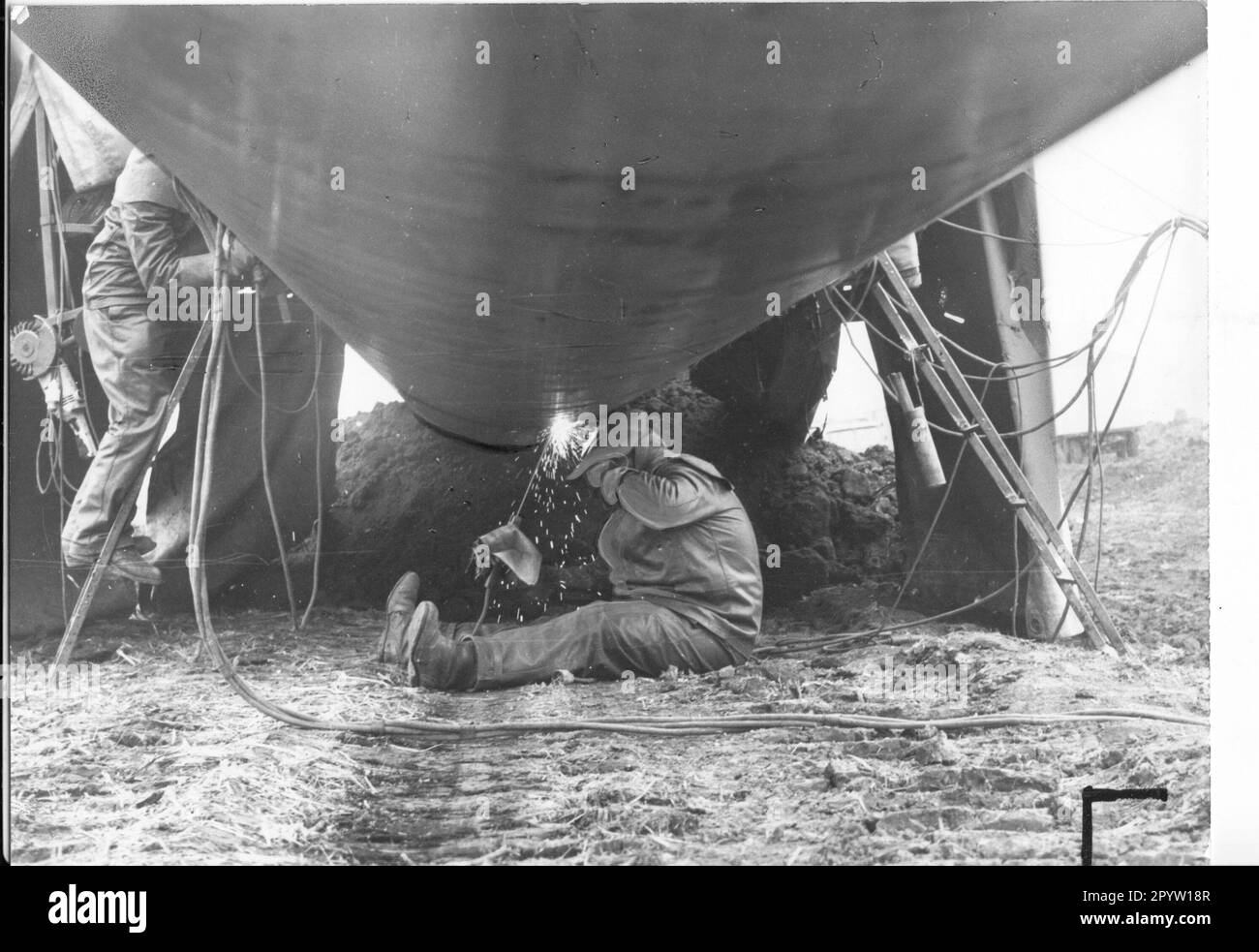 Druzhba Black and White Stock Photos & Images - Alamy