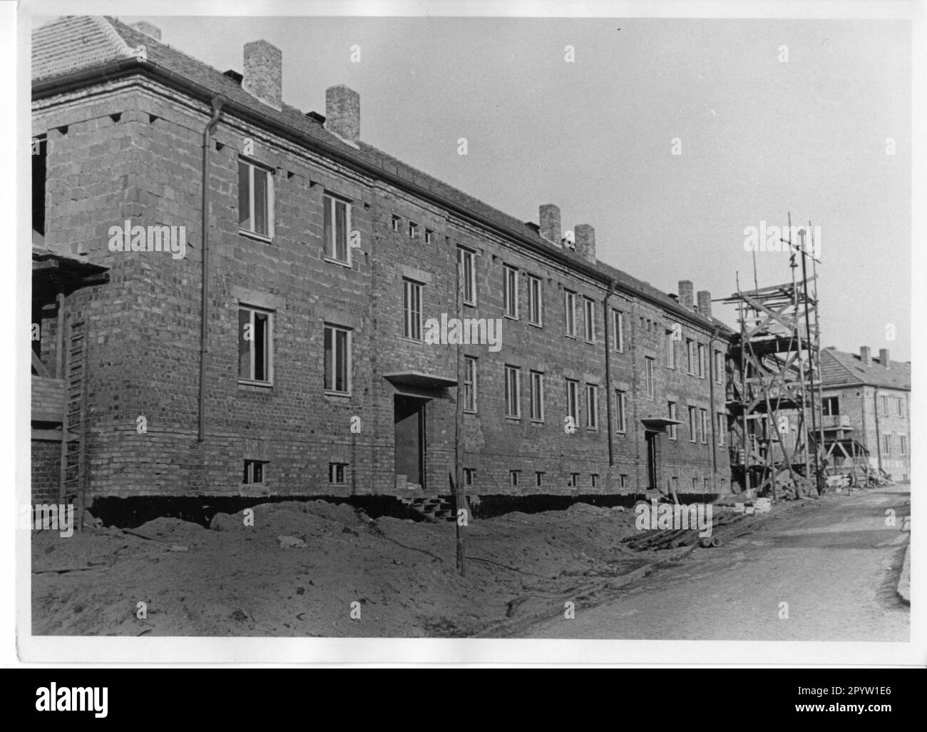 Gdr housing Black and White Stock Photos & Images - Alamy