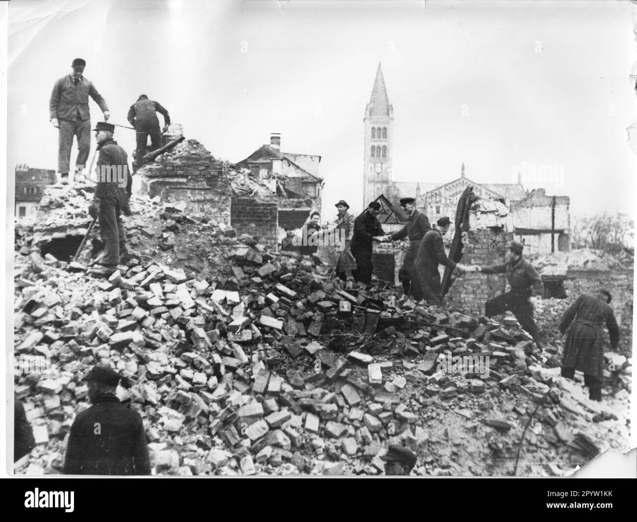 War destruction. Debris removal and reconstruction in Potsdam.Photo:MAZ ...