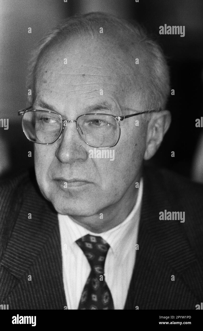 10 05 1992 Black and White Stock Photos & Images - Alamy