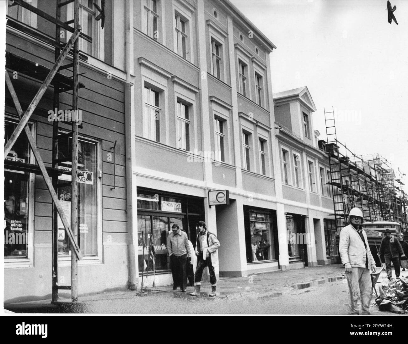 Reconstruction/construction works of Klement-Gottwald-Strasse(later ...