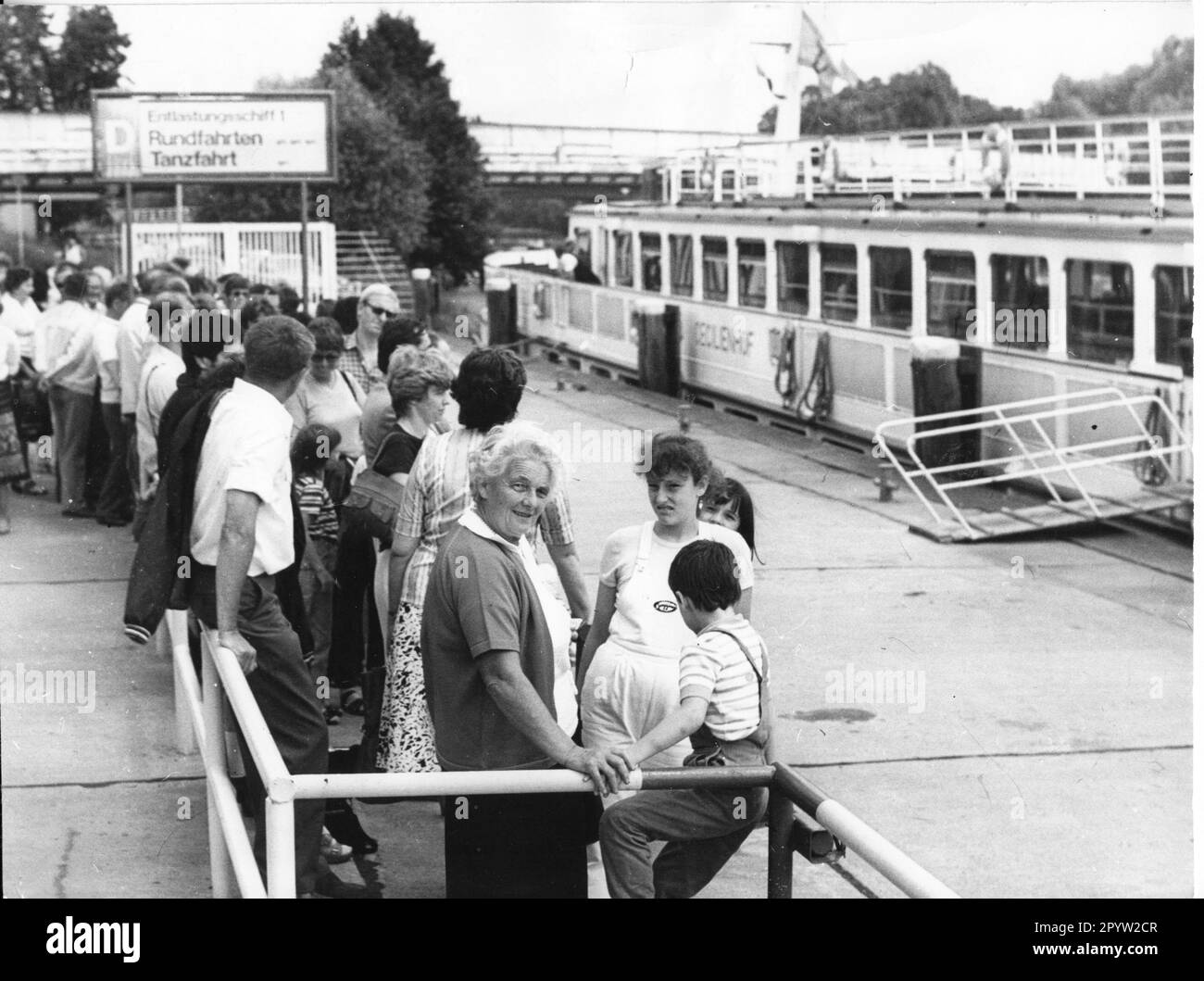 Potsdam White Fleet tourism traffic shipping harbor basin water nature ...