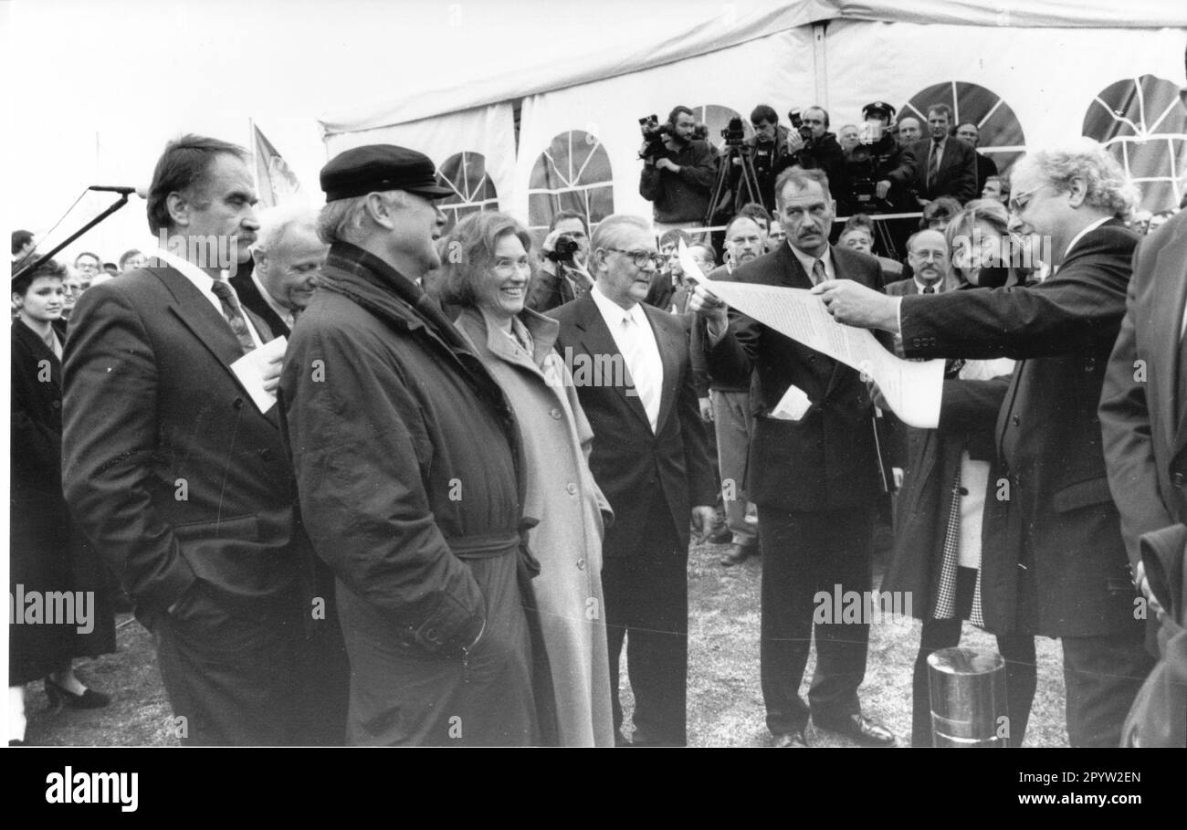 Potsdam district new Kirchsteigfeld Laying of the foundation stone with ...