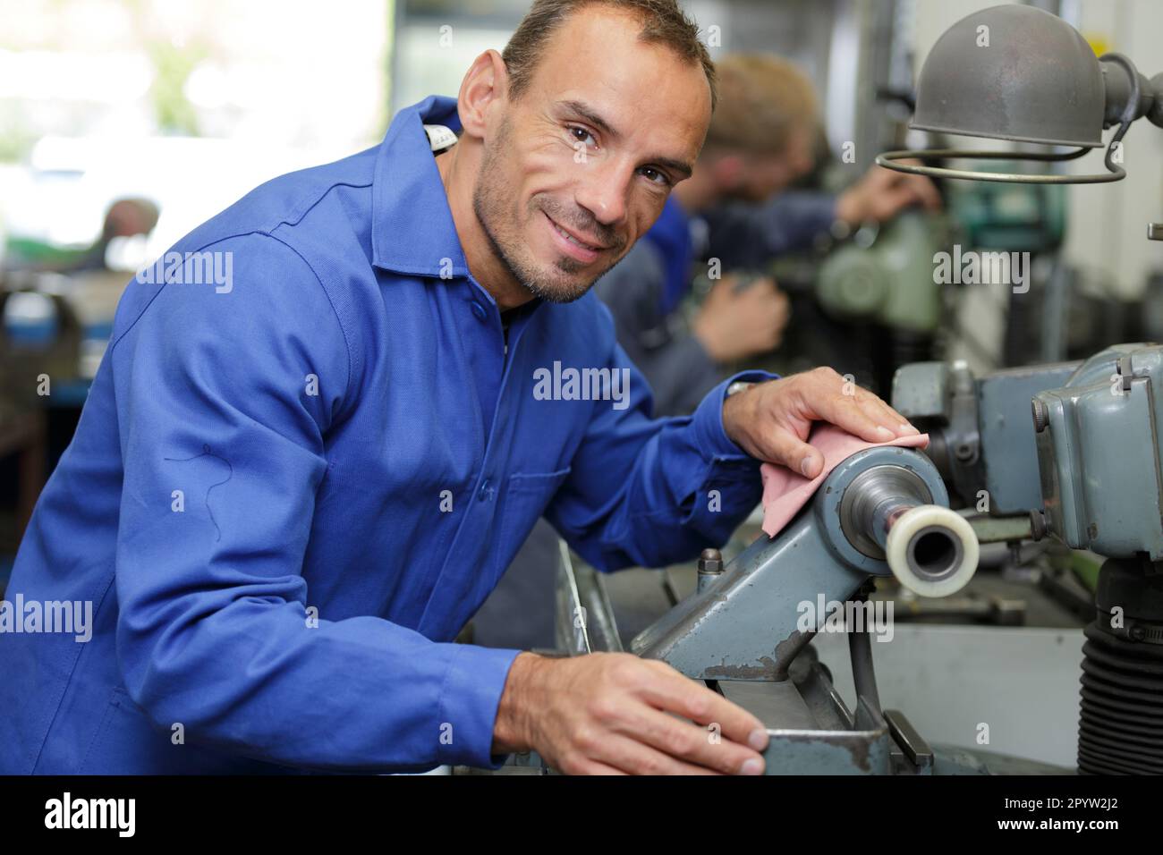 Cog cleaning hi-res stock photography and images - Alamy