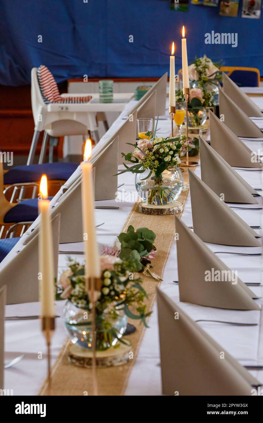 Banquet table decor hi-res stock photography and images - Alamy