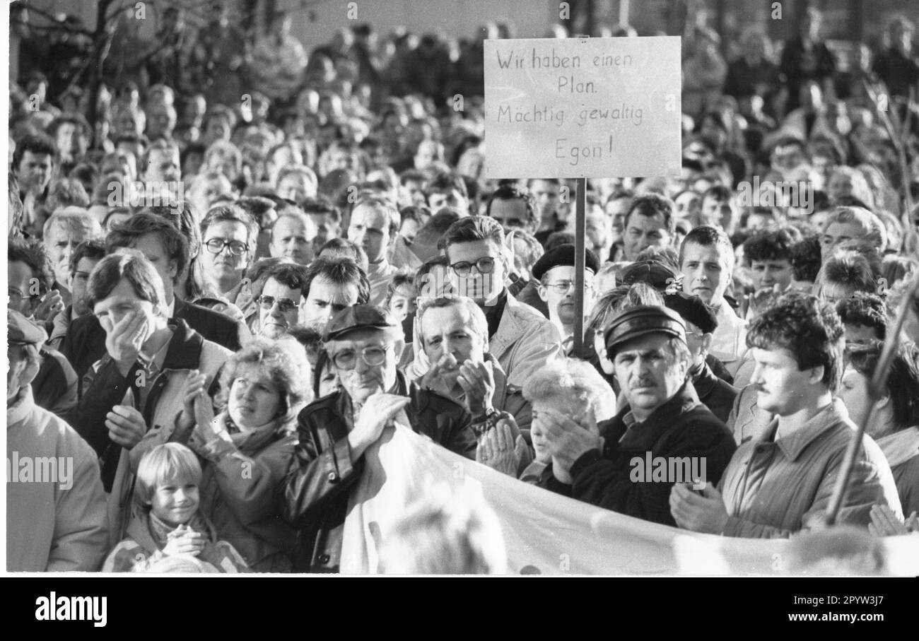 Potsdam will demonstration of the SED on 11.11.1989 rally demonstration ...