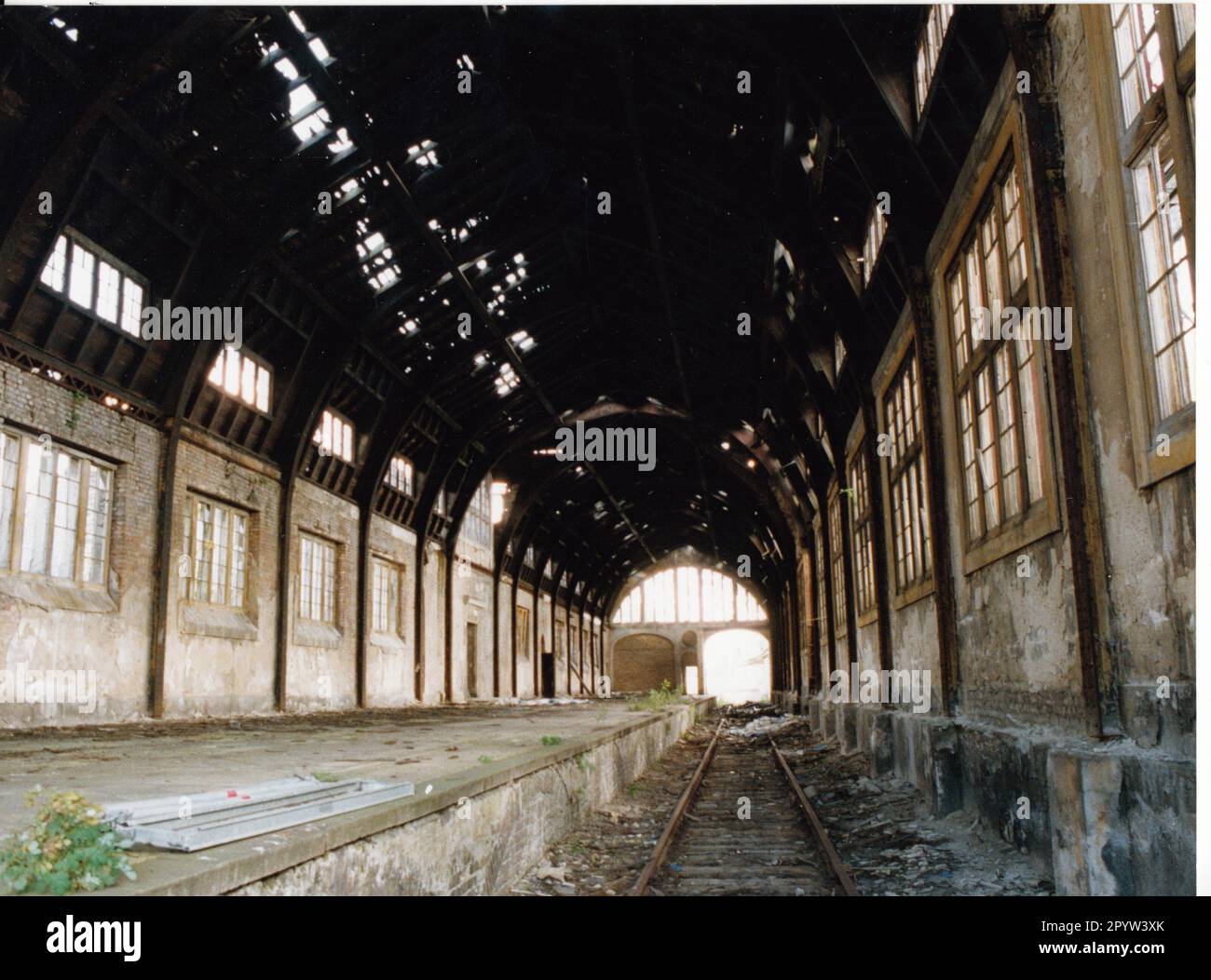Potsdam station Wildpark Kaiserbahnhof 1995 track decayroof holes, hall ...