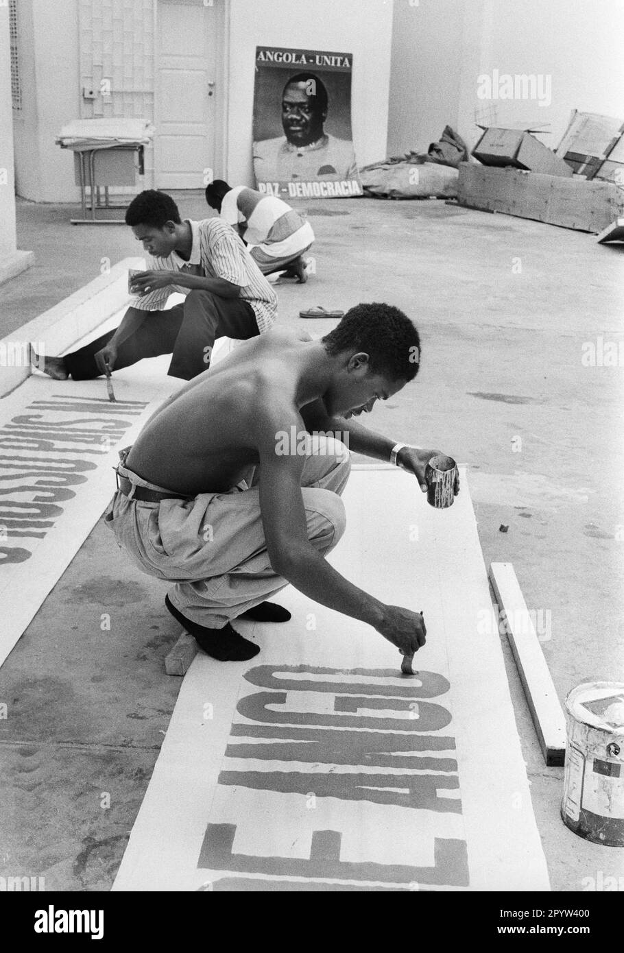 Angola, Luanda, 30/03/1992 Archive: 33-08-10 Election campaign Angola ...