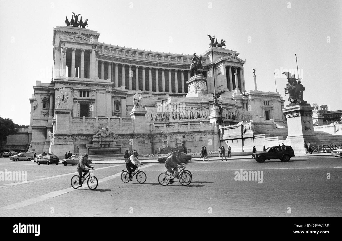 Italy, Rome, 10/04/1992 Archive: 33-20-04 City photos Rome Photo ...
