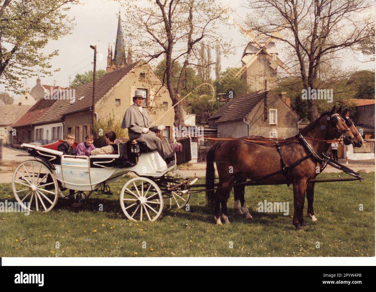 Bernd Kohlschmidt (equestrian farm in Bergholz-Rehbrücke) with horse ...
