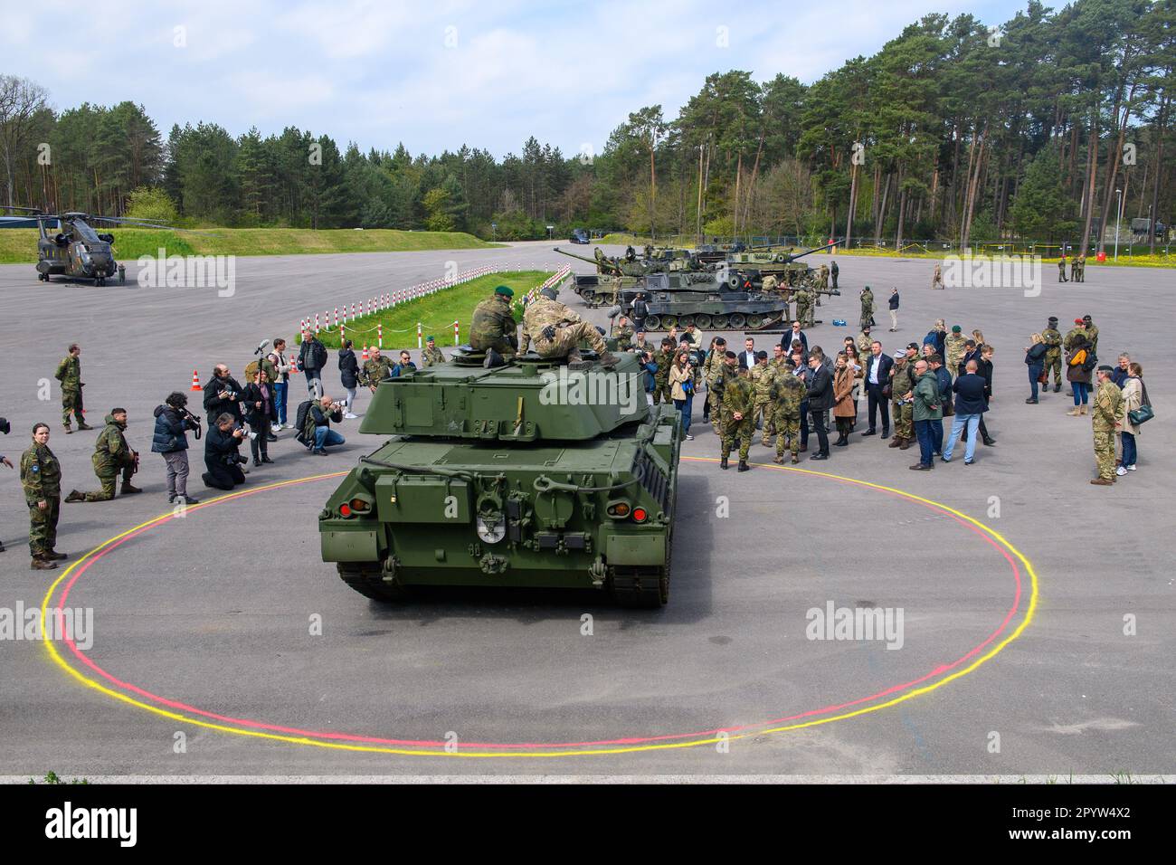 Leopard 1 a5 hi-res stock photography and images - Alamy