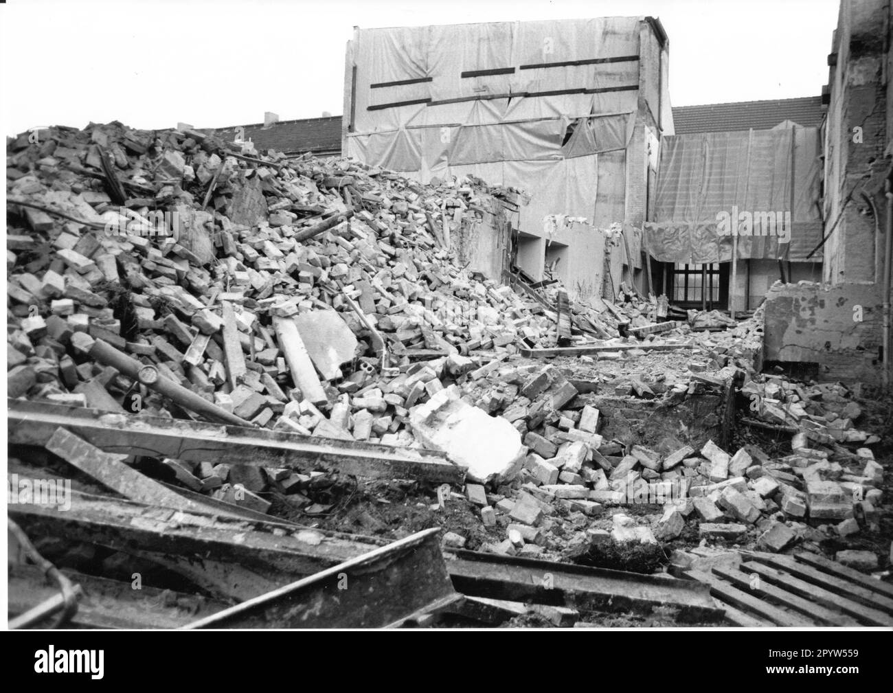 The rear part of the Nikolaisaal building was demolished and is to be ...