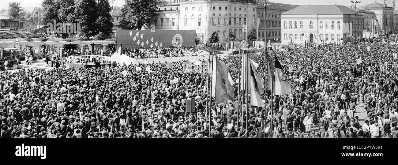 Potsdam Whitsun meeting manifestation Karl Liebknecht Forum on 26.05. ...