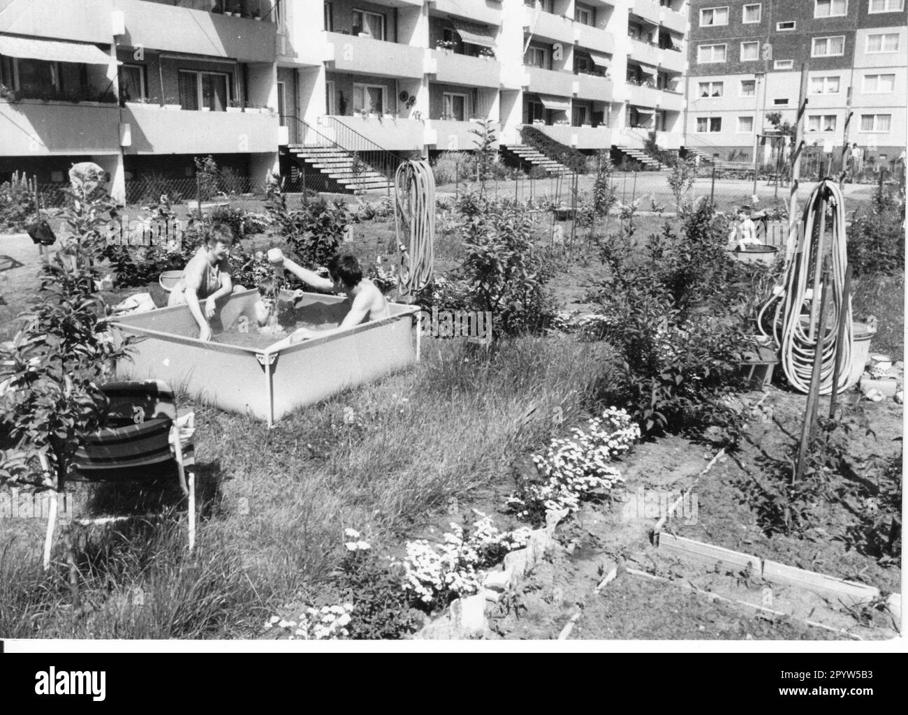 80s family photo hi-res stock photography and images - Alamy