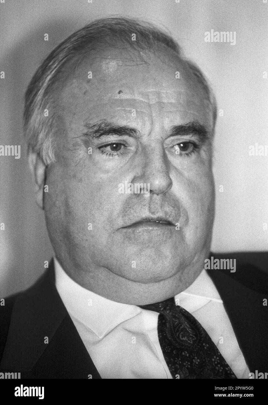 23 03 1992 hi-res stock photography and images - Alamy