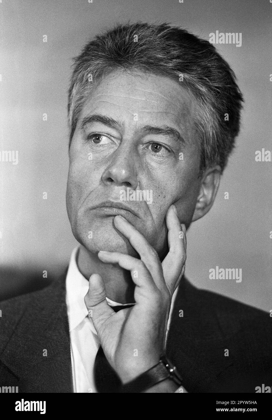 24 02 1992 hi-res stock photography and images - Alamy