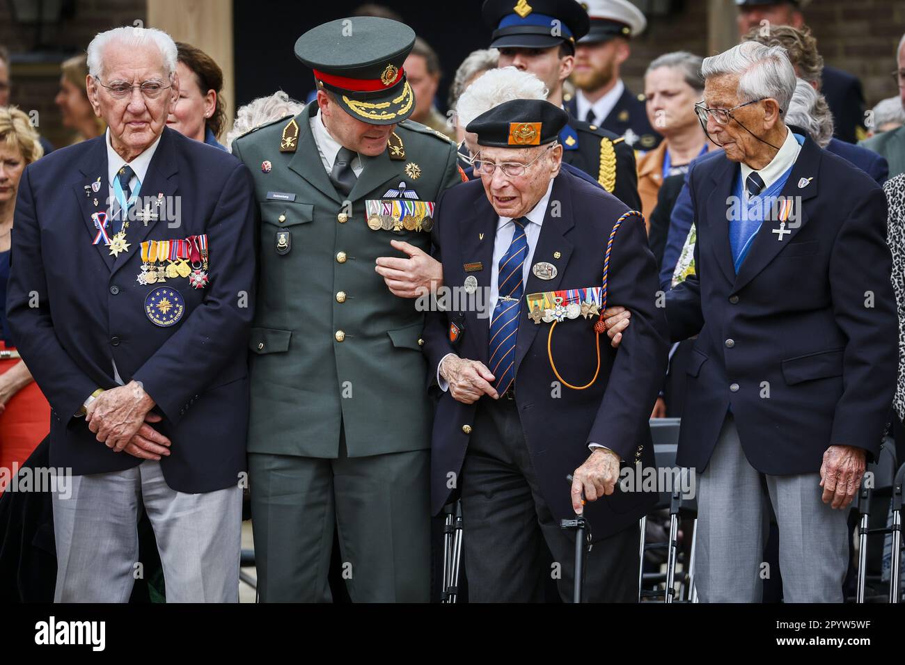WAGENINGEN - Veteran Max Wolff receives support from Major General ...