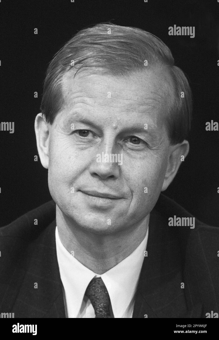 04 12 1991 Black and White Stock Photos & Images - Alamy