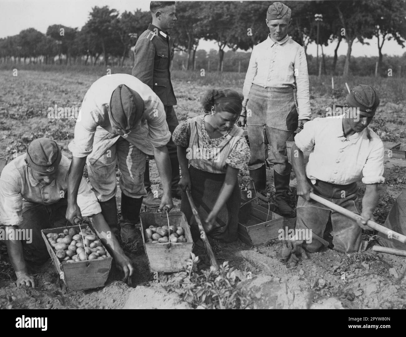 Early deployment hi-res stock photography and images - Alamy