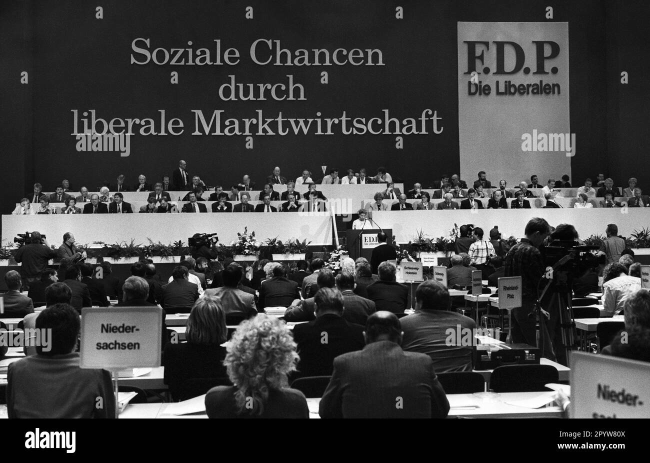 Politics politics uebersicht overview hi-res stock photography and ...